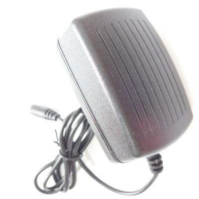 중국 12V 1A/1.5A/1000mA/2000mA 전원 어댑터 플러그 인 연결과 AC100-240V 입력 판매용