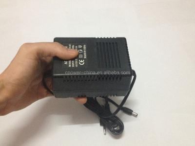 중국 귀한 PTZ 카메라 데스크톱 상단 AC 전원 어댑터 24v ac 출력 전압 판매용