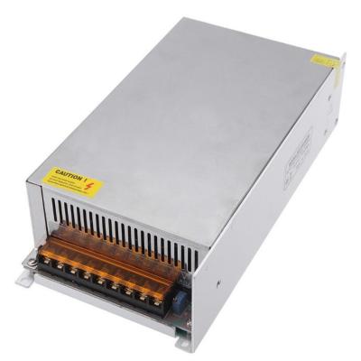 Cina 12v 50a 500w alimentazione con protezione da sovraccarico e frequenza di uscita 50/60Hz in vendita