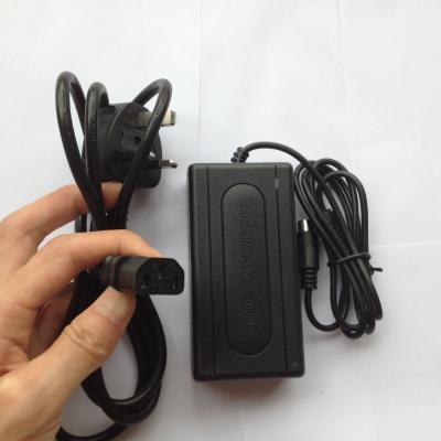 Cina Collegamento AC a DC 12V 24V 15V 36V Adaptore 2A 3A 4A 5A 8A 10A 12.5A alimentazione per LED in vendita