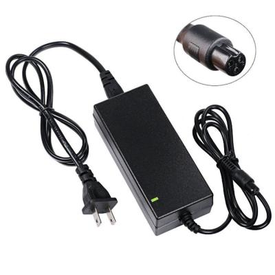 China 24V Li-ion Scooter elétrico bateria carregador 29.4V 2A adaptador de energia conector InLine à venda