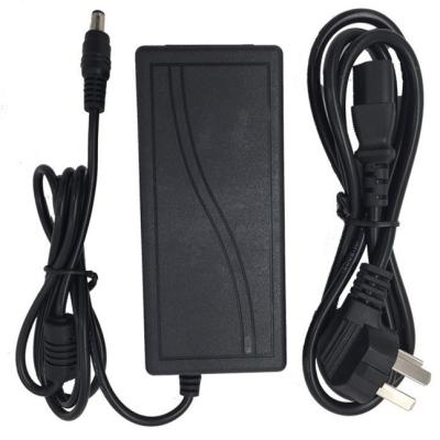China 24V Li-ion Scooter elétrico bateria carregador 29.4V 2A adaptador de energia conector InLine à venda