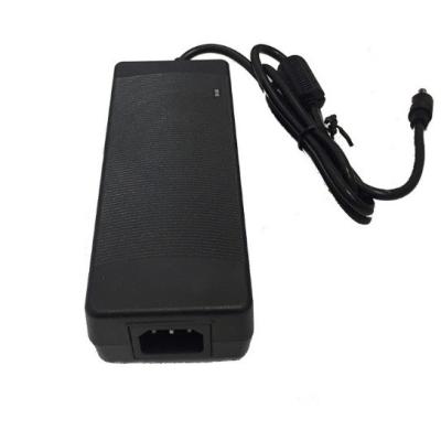 中国 12VDC出力電圧 デスクトップ接続 C電源 100-240V AC 10A 120W アダプター充電器 販売のため