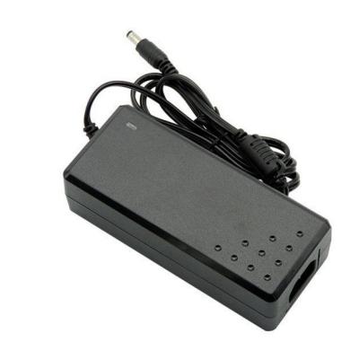 Cina C-Power AC100-240V DC 12V 4A 48W 12 Volt 4 Amp Adapter di alimentazione con tensione costante in vendita