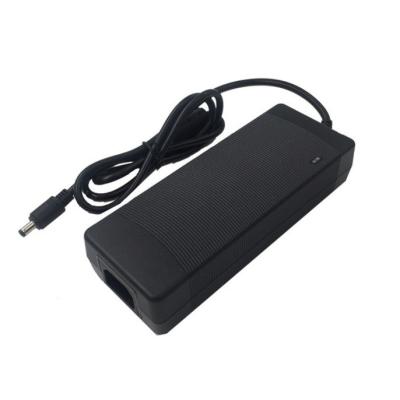 Cina C-Power 100-240v 36v 4a 144w 36volt Black Power Adapter con connessione desktop in vendita