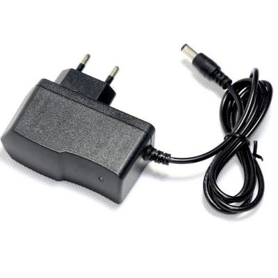 中国 C-Power AC100-240V DC 3V 1A 3W 電源アダプタ 85%効率と1000mA出力電流 販売のため