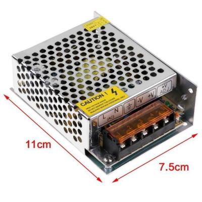 Cina Frequenza di uscita 50/60Hz Fornitore di alimentazione LED a potenza C 12V 24V 3A per prodotti in argento in vendita