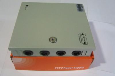 Cina Casella di alimentazione a 18 canali per telecamere CCTV con tensione di ingresso 12V 10A DC in vendita