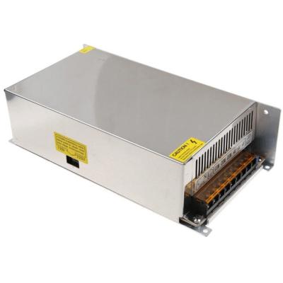 China Eficiência 82% Adaptador de alimentação AC DC 12V 3A 10A 20A 30A 50A para 5050 LED Strip à venda