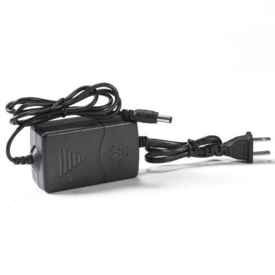 Cina Adaptore di alimentazione ad ampia tensione C-Power 12V DC 1A 1000mA VP 1201000 con certificato CE in vendita