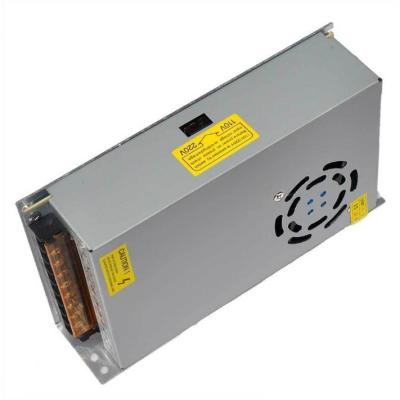 Cina 110V/220V Voltaggio di ingresso C-Power 240W 24V 10A 12V 20A Fornitore di alimentazione con ventola in vendita