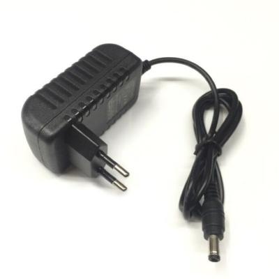 Cina Concorrenza Adaptatore di potenza tipo uscita 8W DC per potenza C a ingresso AC100-240V in vendita