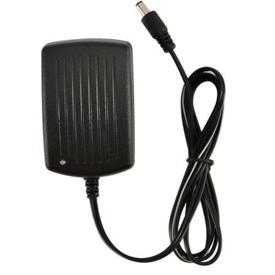 中国 14.5v 1a スマート充電 バッテリー充電器 トリックル RV カー トラック バイク 販売のため