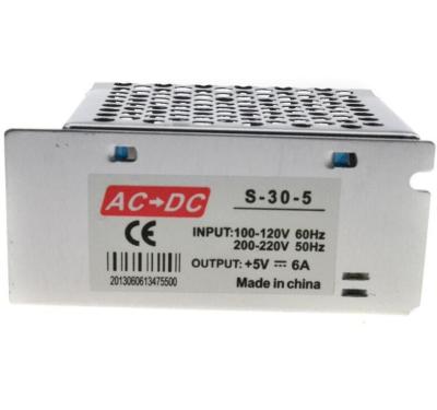 Cina Corrente di uscita d'argento 6a 110v 220v/ac dc 5v 30w Fornitura di corrente 5v 6a per esigenze in vendita