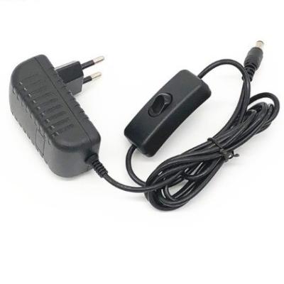 Cina 82% 12V 1A/12W Piccolo adattatore di alimentazione a LED DC12V 1A 2A per C-Power 100-240V AC in vendita