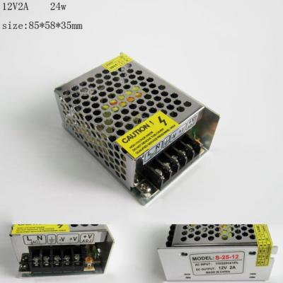 Cina C-Power 12V 2000mA 24W alimentazione AC DC con protezione contro il sovraccarico da corto circuito in vendita