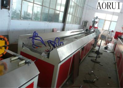 Cina Macchinario solido dell'espulsore di plastica di profilo dello spigolo e vuoto decorativo di profilo in vendita