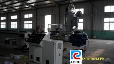 China Van de de Uitdrijvingslijn van de tuin de Plastic Pijp Machine van de de Schroefuitdrijving van pvc Tweeling Te koop