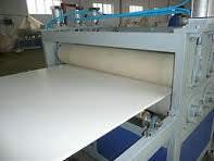 Cadena de producción impermeable del perfil del escritorio de WPC, extrusor del perfil del panel de pared de WPC