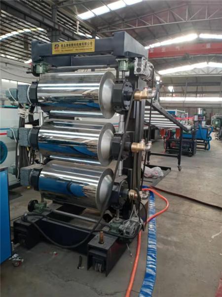 Αυτόματο δίδυμο πλάτος 1220mm μηχανών πινάκων αφρού βιδών WPC