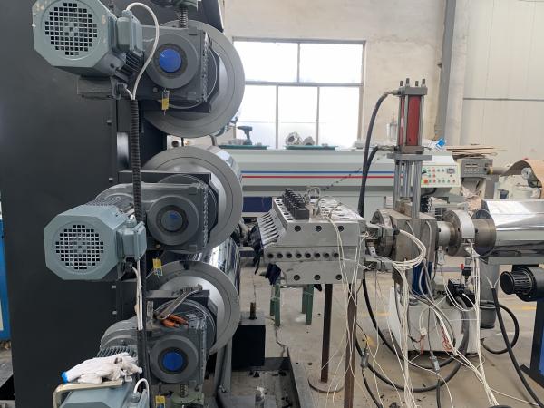 Tablero libre plástico de la espuma del PVC WPC que hace la máquina con el certificado del CE