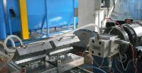 China Automatic PVC WPC PP PE Plastic Profile Extrusion Line 600mm Board Width for sale