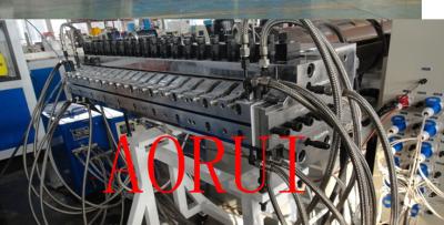 China Decoratieve Plastic de Lijn Enige Schroef van de Bladuitdrijving met Heldere oppervlakte Te koop