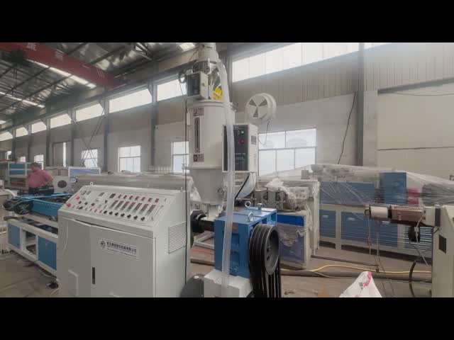 Single Screw Plastic Pipe Extrusion Line , PE Corrugated Pipe Production Line
