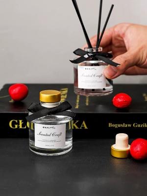 China Clear Crystal Glass Perfume Bottles Refillable 100ml Reed Diffuser Bottles for sale