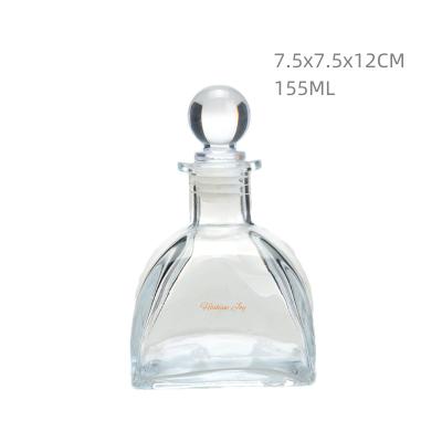 中国 プレミアム クリア エッセンシャルオイル ガラス カーディフューザー ボトル 155ML ホットスタンプ ロゴ 販売のため