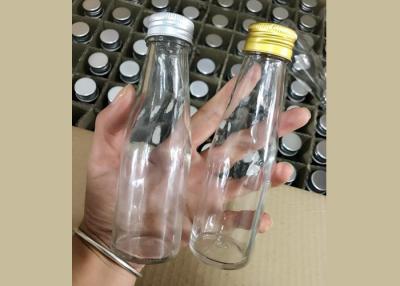 Cina Il piccolo vetro su ordinazione Juice Bottles/4 vetri di Oz imbottiglia l'alto vetro bianco in vendita