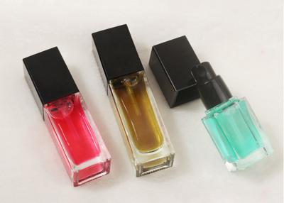 Cina Il chiaro vetro cosmetico rotondo del quadrato imbottiglia le bottiglie del fondamento di trucco 30ml in vendita