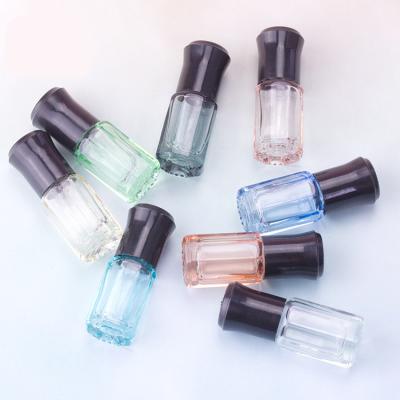 Cina Bottiglia di vetro dell'olio essenziale cosmetico vuoto 3ml/6ml della bottiglia del deodorante con la palla di rullo in vendita