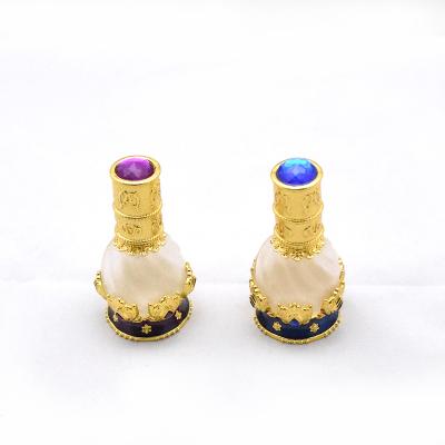 Cina Il rotolo sui barattoli di vetro vuoti immagina la dimensione vuota della bottiglia di profumo 12ml per cura personale in vendita