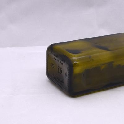 Cina quadrato libero Olive Oil Bottle di 17oz BPA LFGB 1025ml in vendita