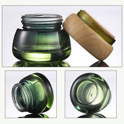 Cina Bottiglie di vetro cosmetiche della crema di fronte 50g 100ml 120ml in vendita