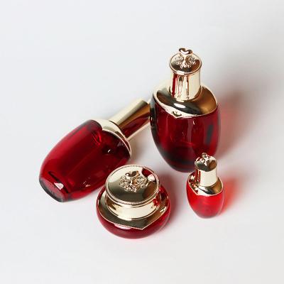 Cina Coperchio a vite 25ml 150ml Crystal Cosmetic Glass Bottles in vendita