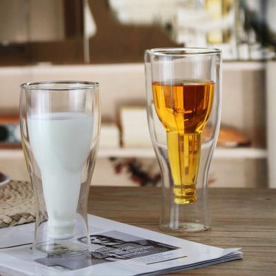 Cina 300ml che modella la doppia tazza del vetro borosilicato della birra in vendita
