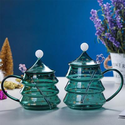 Cina tazza a forma di del vetro borosilicato dell'albero di Natale di verde 500ml in vendita