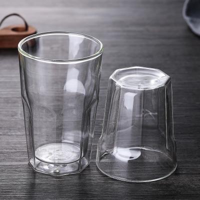 Cina Tazza trasparente 200ml 400ml del doppio del vetro borosilicato per Juice Tea Milk in vendita