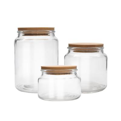Cina alti barattoli di immagazzinamento nel vetro borosilicato di 500ml 680ml con il coperchio di bambù in vendita