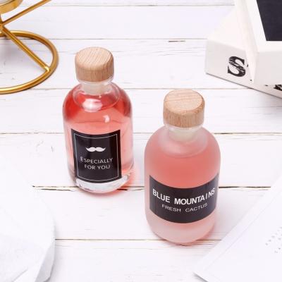 Cina Il liquore dell'alcool ha glassato le bottiglie di vino di vetro vuote 100ML 250ML in vendita