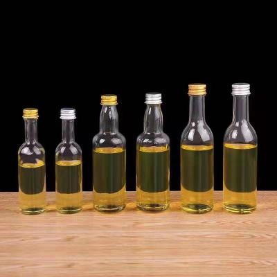Cina Il vetro del vino della vodka del liquore imbottiglia la bottiglia di whiskey vuota dei coperchi di alluminio 50ml in vendita