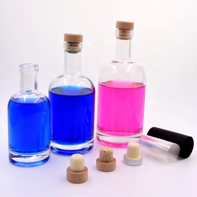 Cina Cork Lid Empty Glass Wine sigillato imbottiglia la bottiglia di whiskey di 200ml 500ml in vendita