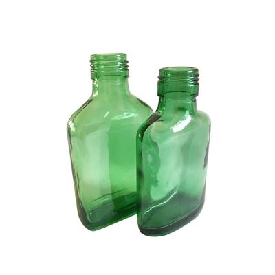 中国 100ml 200mlの緑の空のガラスねじふたのシーリングをワイン・ボトル 販売のため