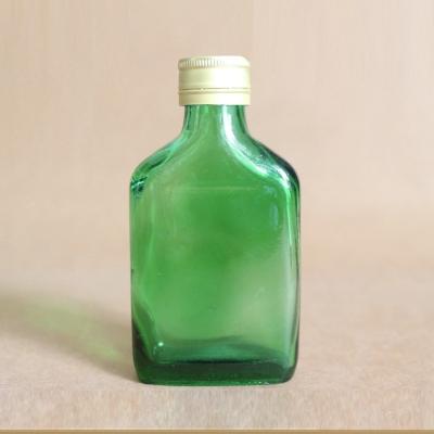 中国 100ml 200mlの緑の空のガラスねじふたのシーリングをワイン・ボトル 販売のため