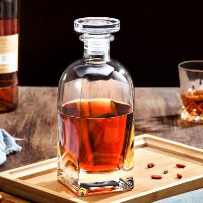 Cina Bottiglie di vino di vetro vuote del whiskey del partito 24oz di Antivari con la chiavetta di vetro in vendita