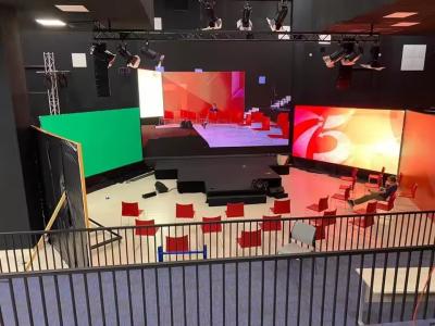 Cina HD Indoor P1.538 LED Display Screen LED Video Wall Super Clear SMD1212 in vendita