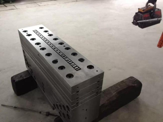 Wood Plastic Composite Door Making Machine / WPC Door Making Machine