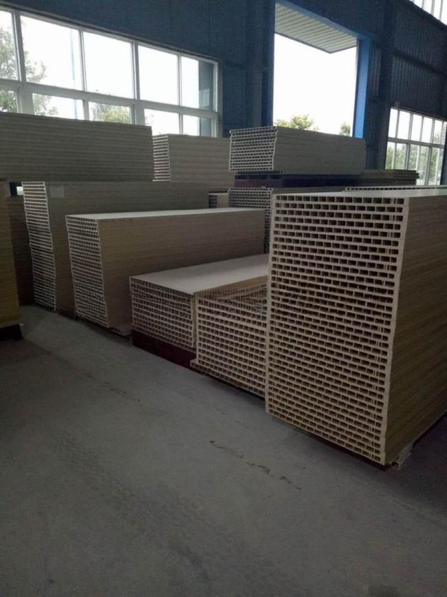 Wood Plastic Composite Door Making Machine / WPC Door Making Machine